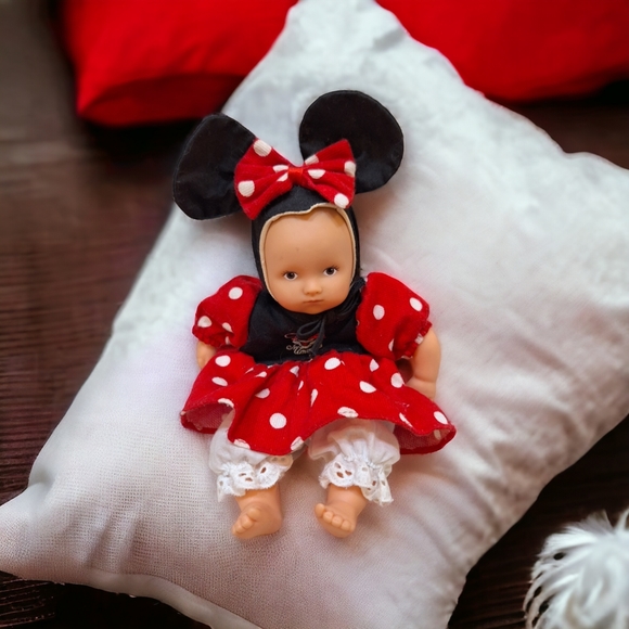 Disney | Toys | Disney Parks Vintage 8 Gtz Minnie Mouse 8 Mini Muffin ...